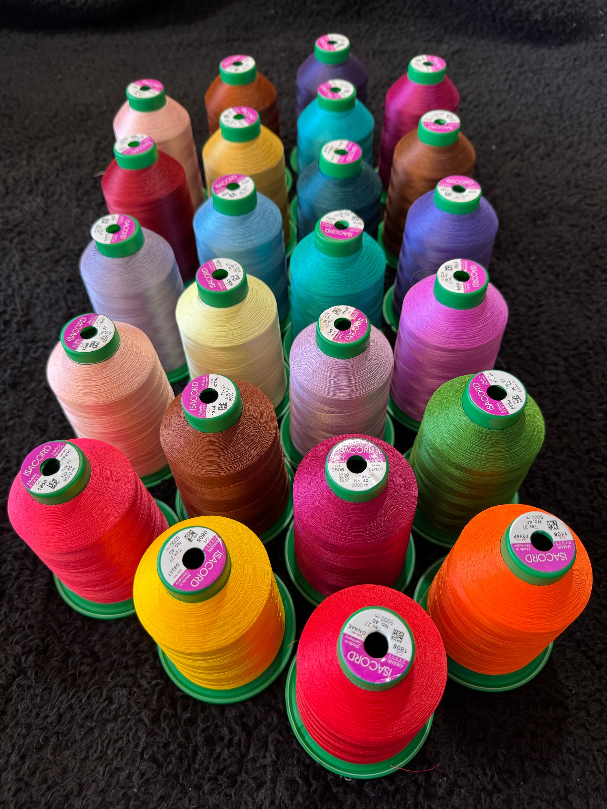 Isacord 24-Spool Thread Kit 5000 Meter 40WT + FREE Designs — Sii Store